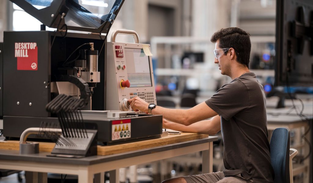 Waterjet Lab - Kao Innovation & Collaboration Studio